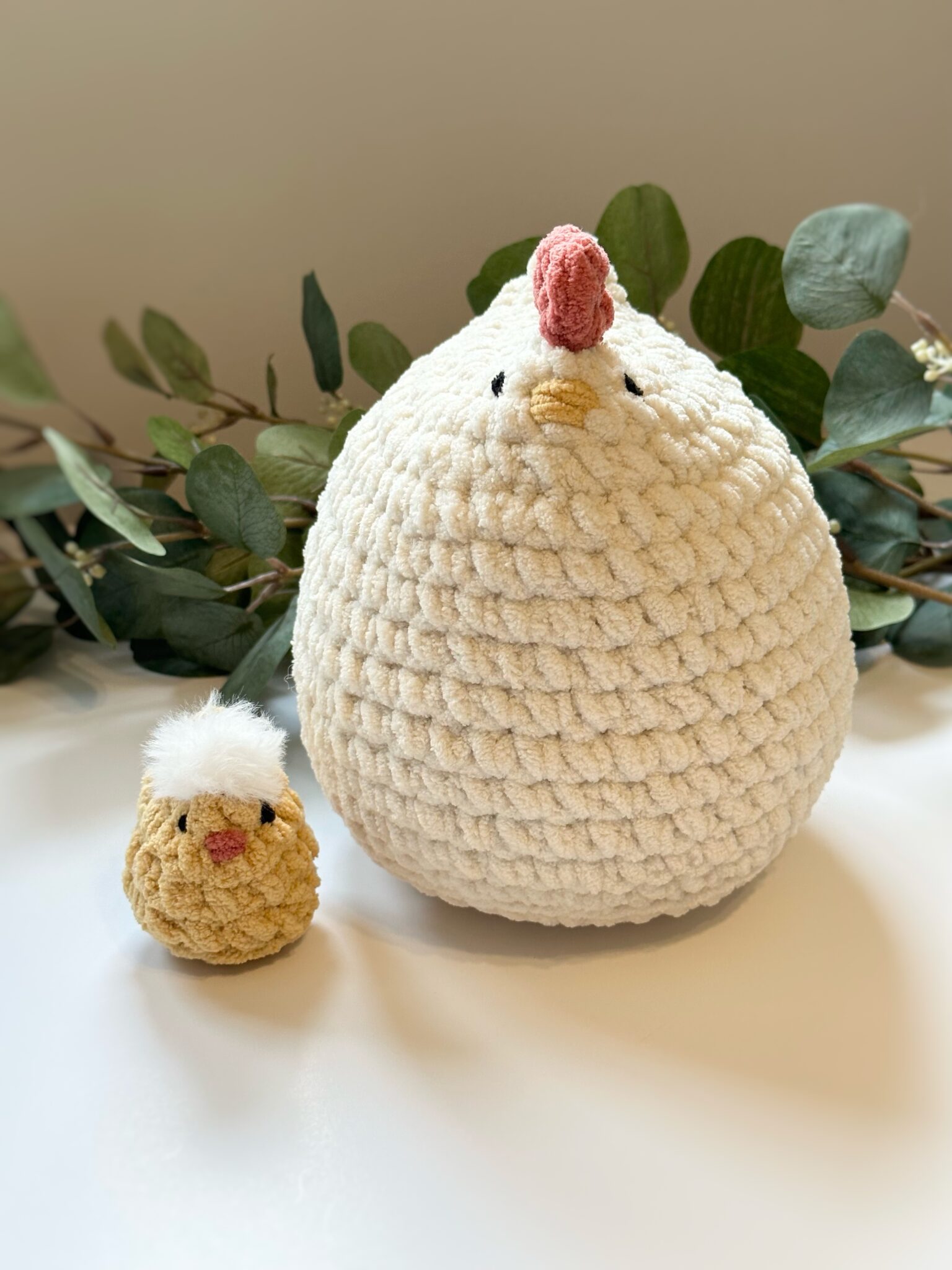 Mama and Mini Mabel Chicken™ CROCHET PATTERN - Oak and Marlow