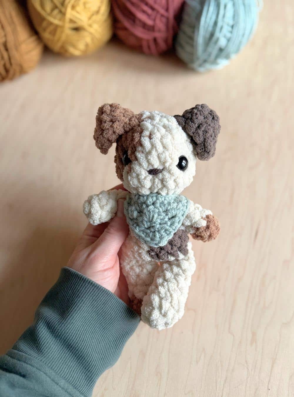 Fable Neckerchief Crochet Pattern - Oak and Marlow